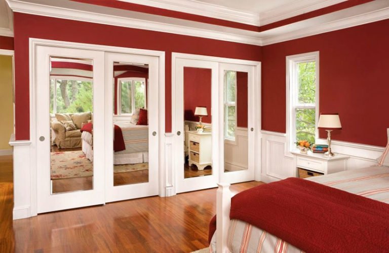 CLOSET CON ESPEJOS FUNCIONALES Y ELEGANTES